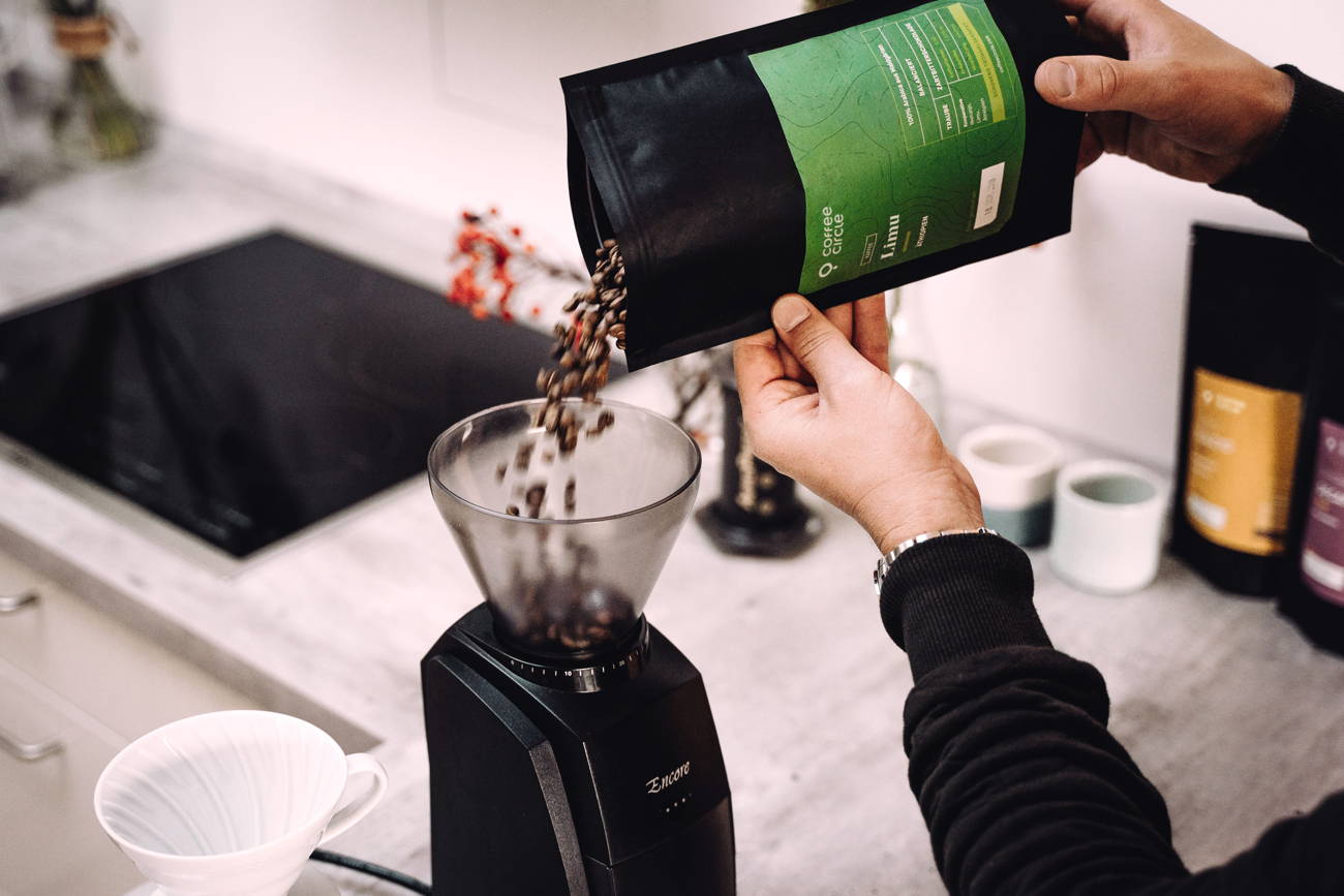 Buy electric and hand coffee grinders online | Coffee Circle